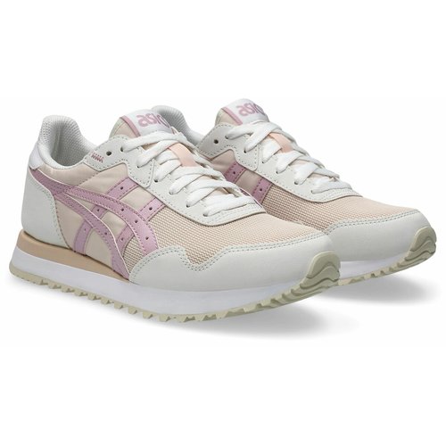 Asics women runners store